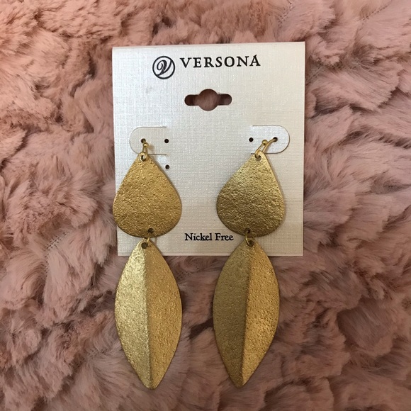 Versona | Jewelry | Nwt Versona Gold Leaf Dangle Earrings | Poshmark